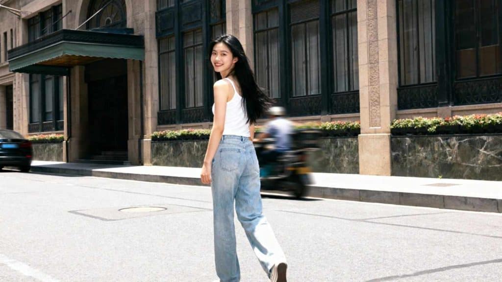 37 Fashion Poses That Will Take Your Photos to the Next Level ...